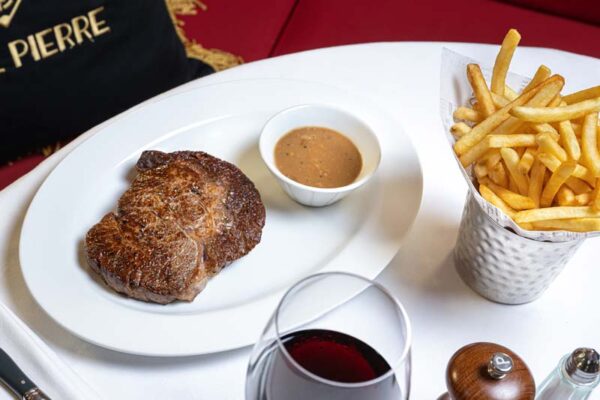 French restaurant in Monaco "Chez Pierre" close to Casino Square