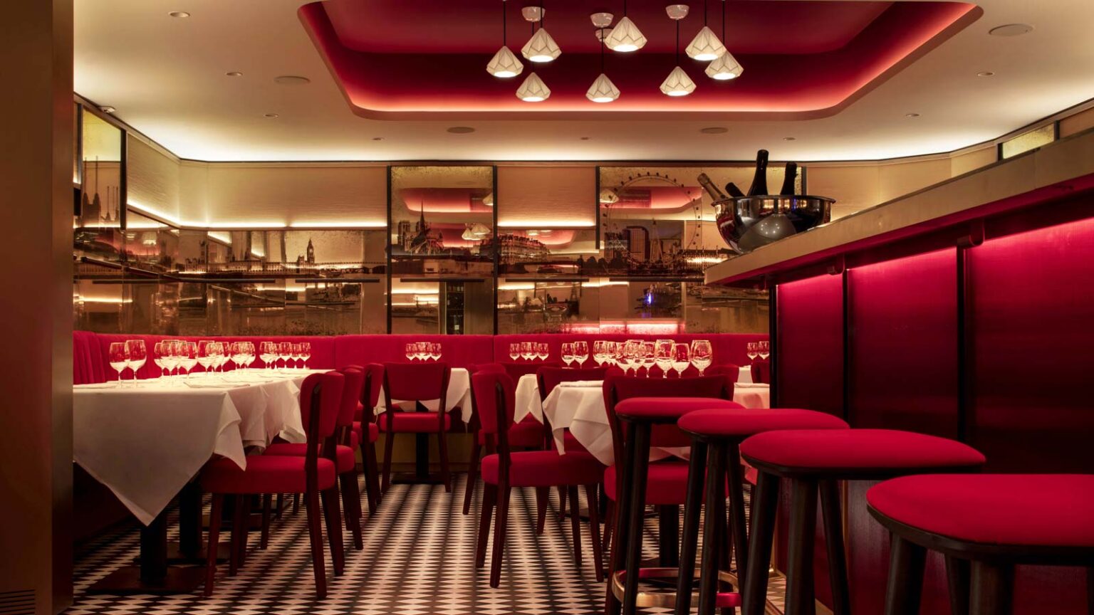 French restaurant in Monaco "Chez Pierre" close to Casino Square